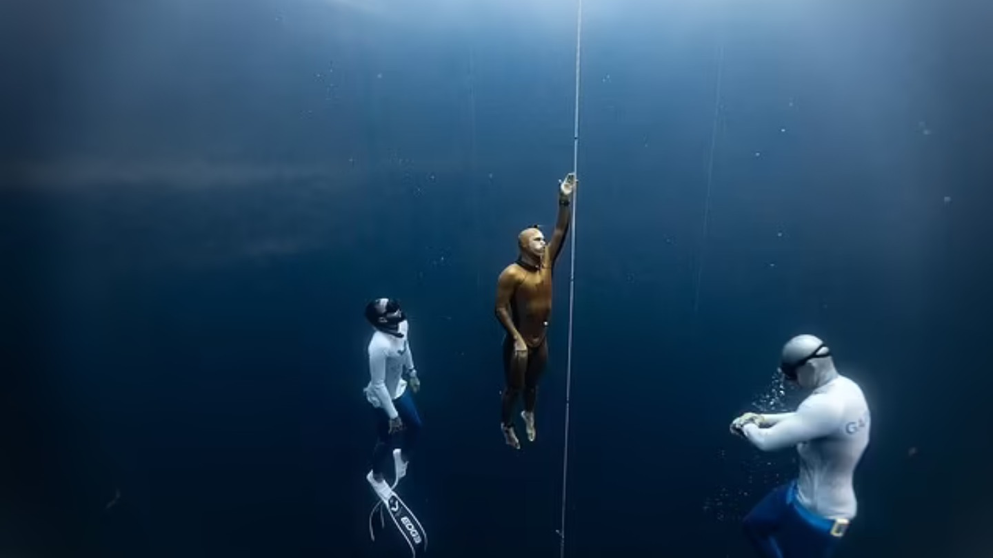 Alexey Molchanov: 2 nuovi record di apnea alle Bahamas